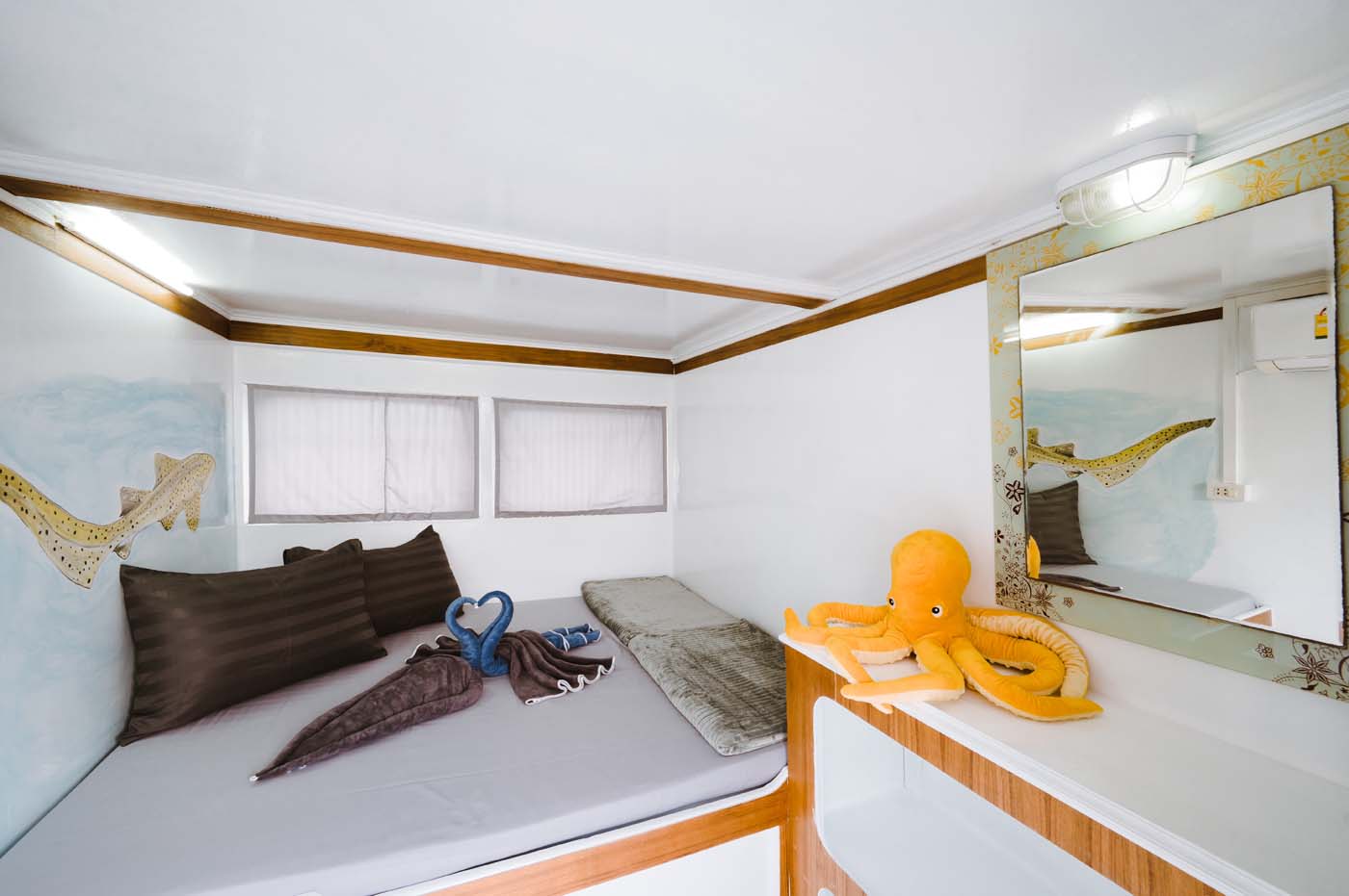 MV Explorer great-value Similan liveaboard with en suite & Nitrox.