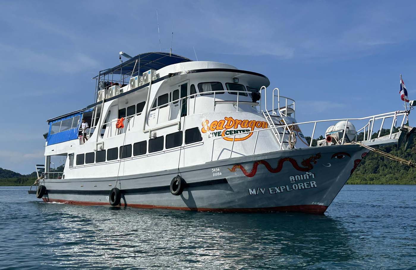 MV Explorer great-value Similan liveaboard with en suite & Nitrox.