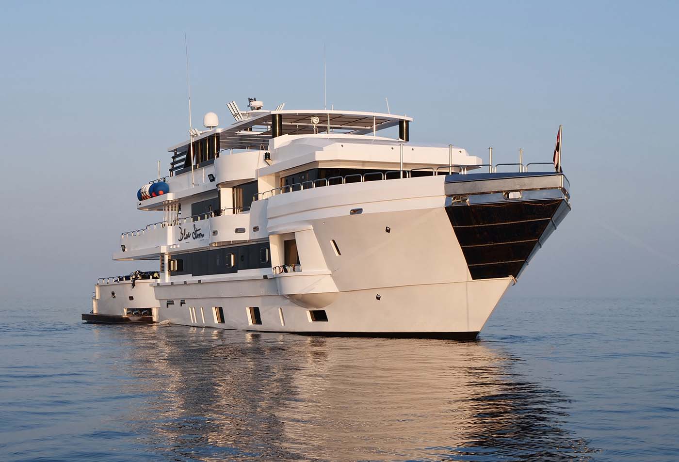 Blue Storm, a Brand-new Red Sea Liveaboard. Brothers & South