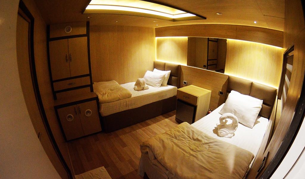 Sea Legend is a luxurious & great-value Red Sea liveaboard.