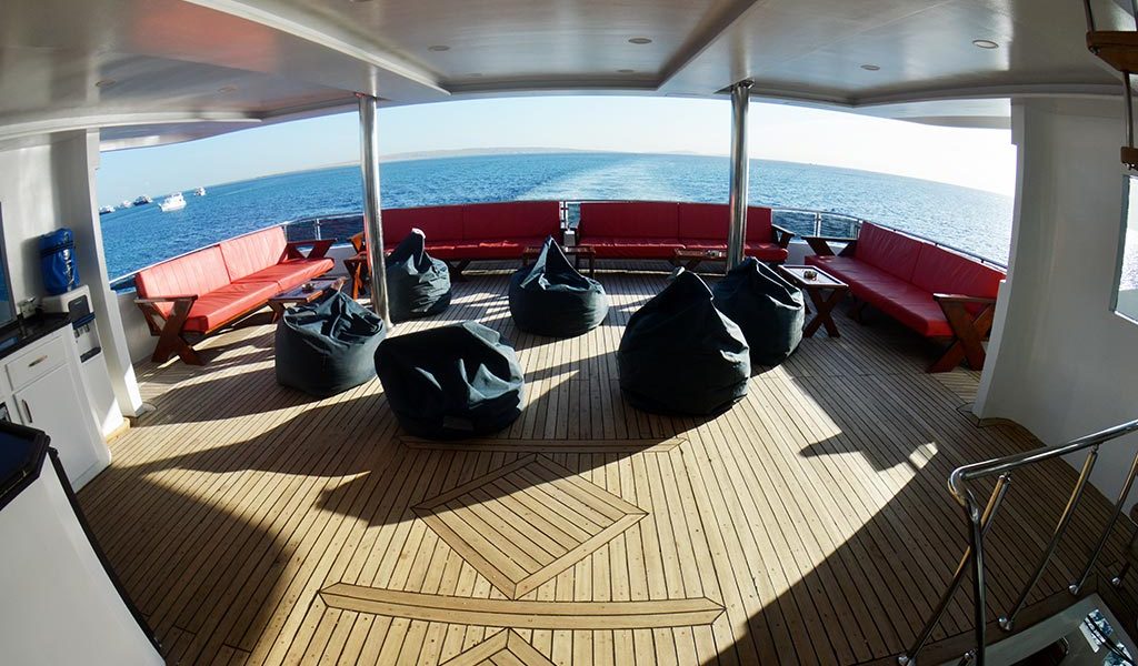 Sea Legend is a luxurious & great-value Red Sea liveaboard.
